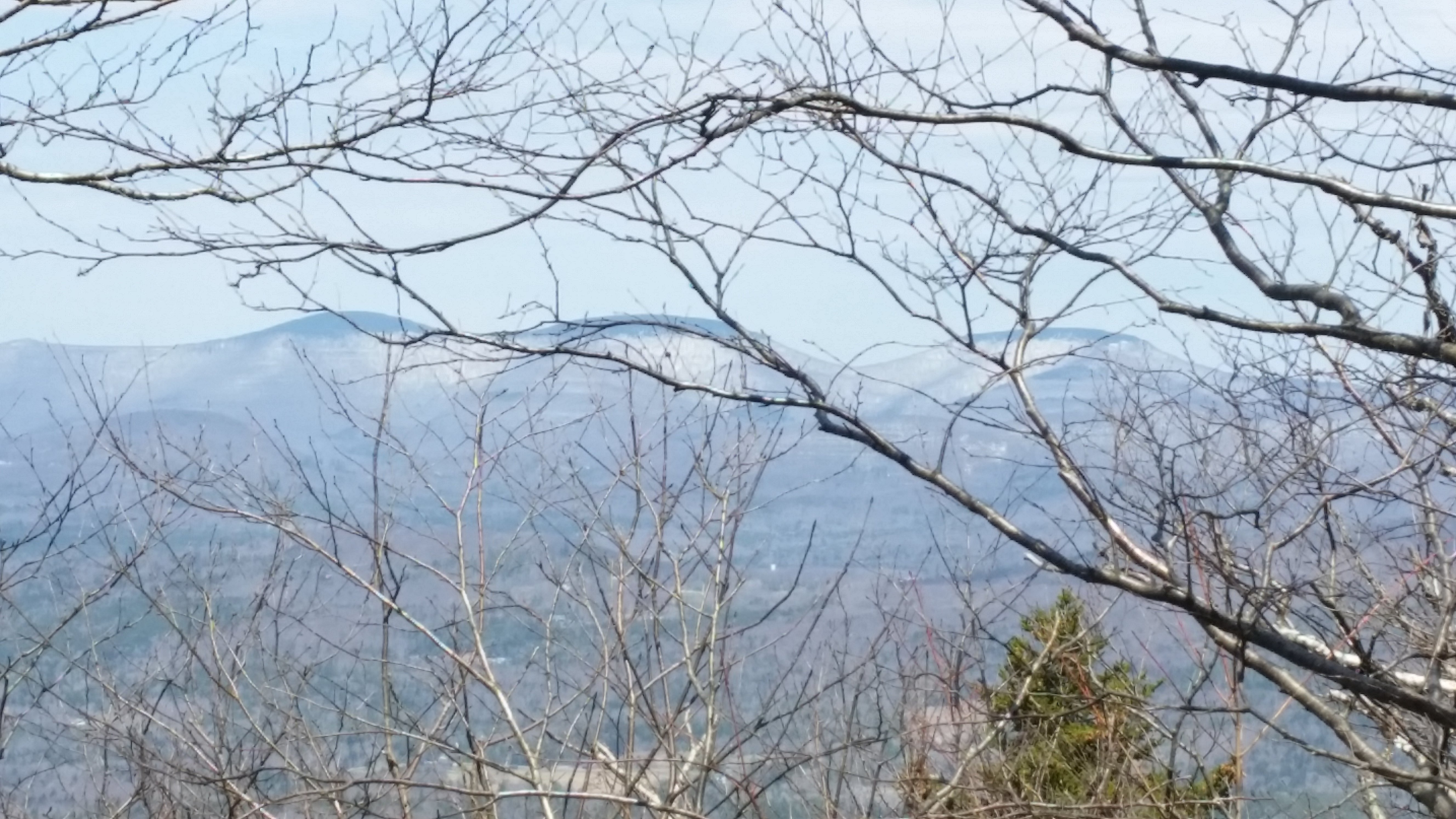 Pecoy Notch Trail – The Long Brown Path